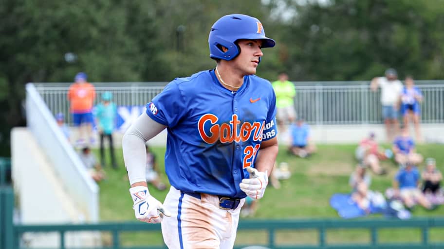 Gators Dominates Doubleheader Against Harvard on Way to Series Sweep