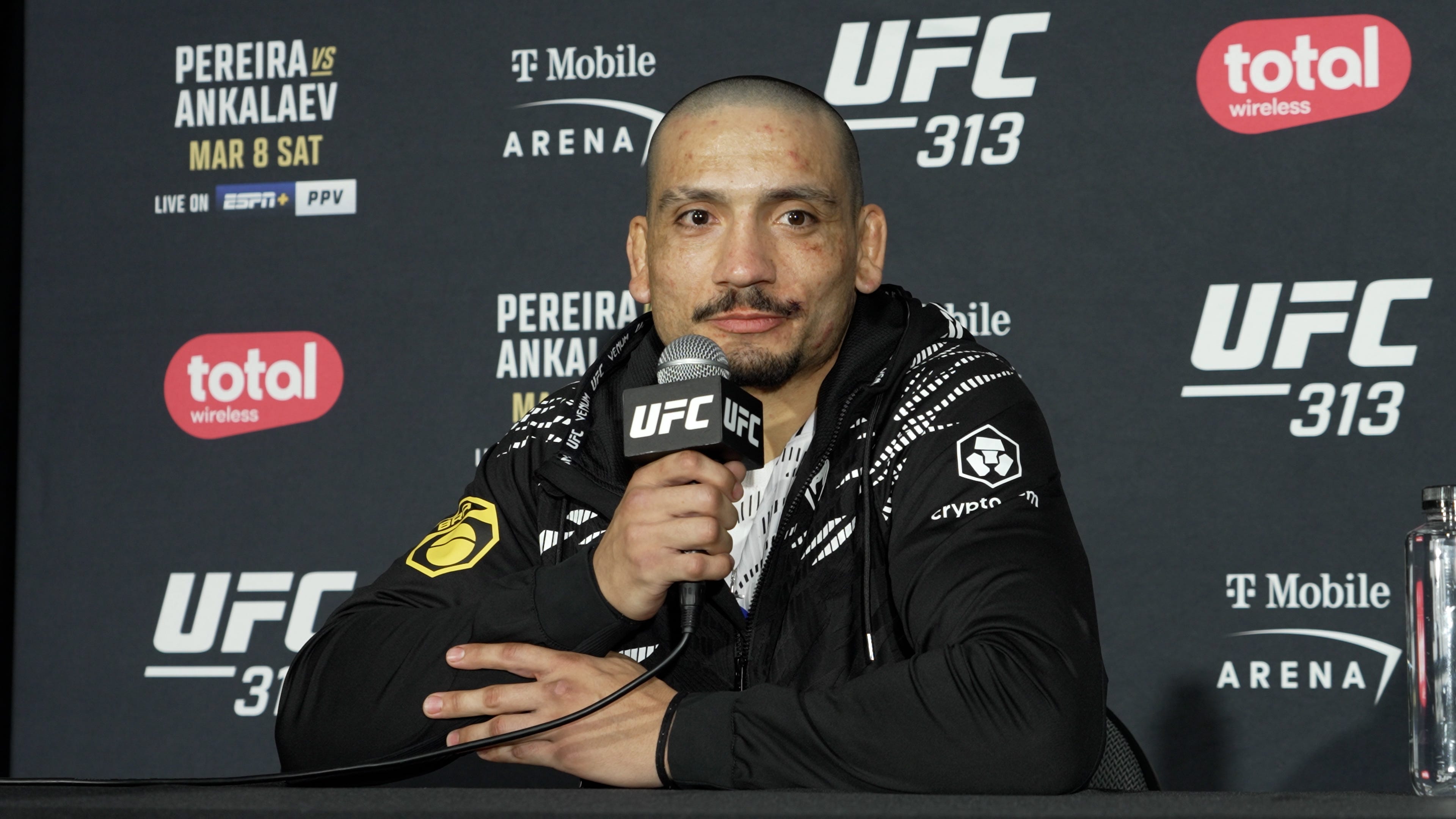 Carlos Leal's UFC 313 fast-finish strategy vs. Alex Morono came from ...