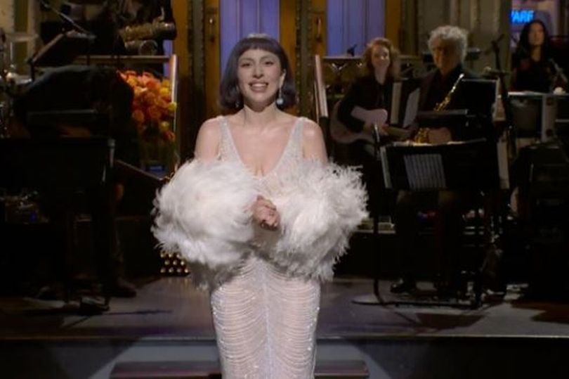 Lady Gaga makes light of scathing movie reviews on SNL: 'I promise not ...