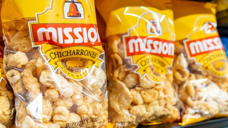 The Shockingly Simple Way To Turn Pork Rinds Into A Sweet Treat