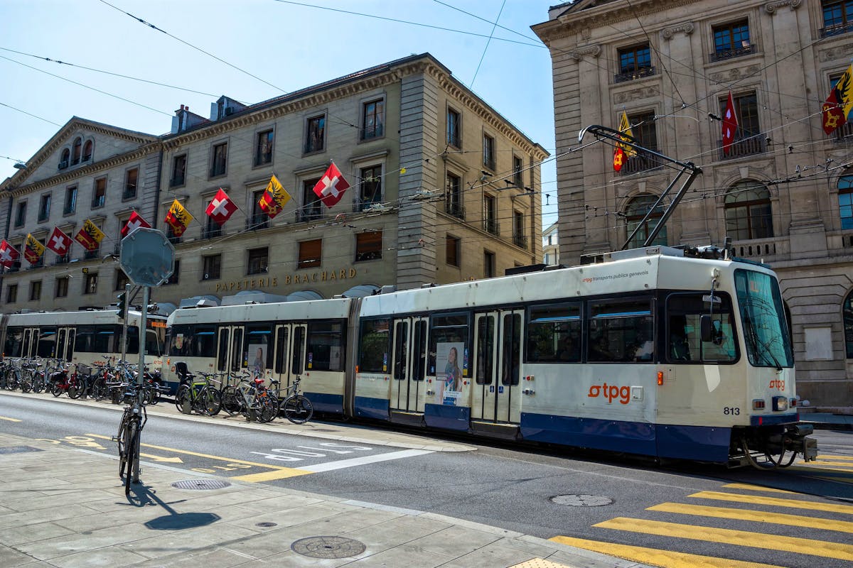 Le tram a-t-il toujours la priorité?