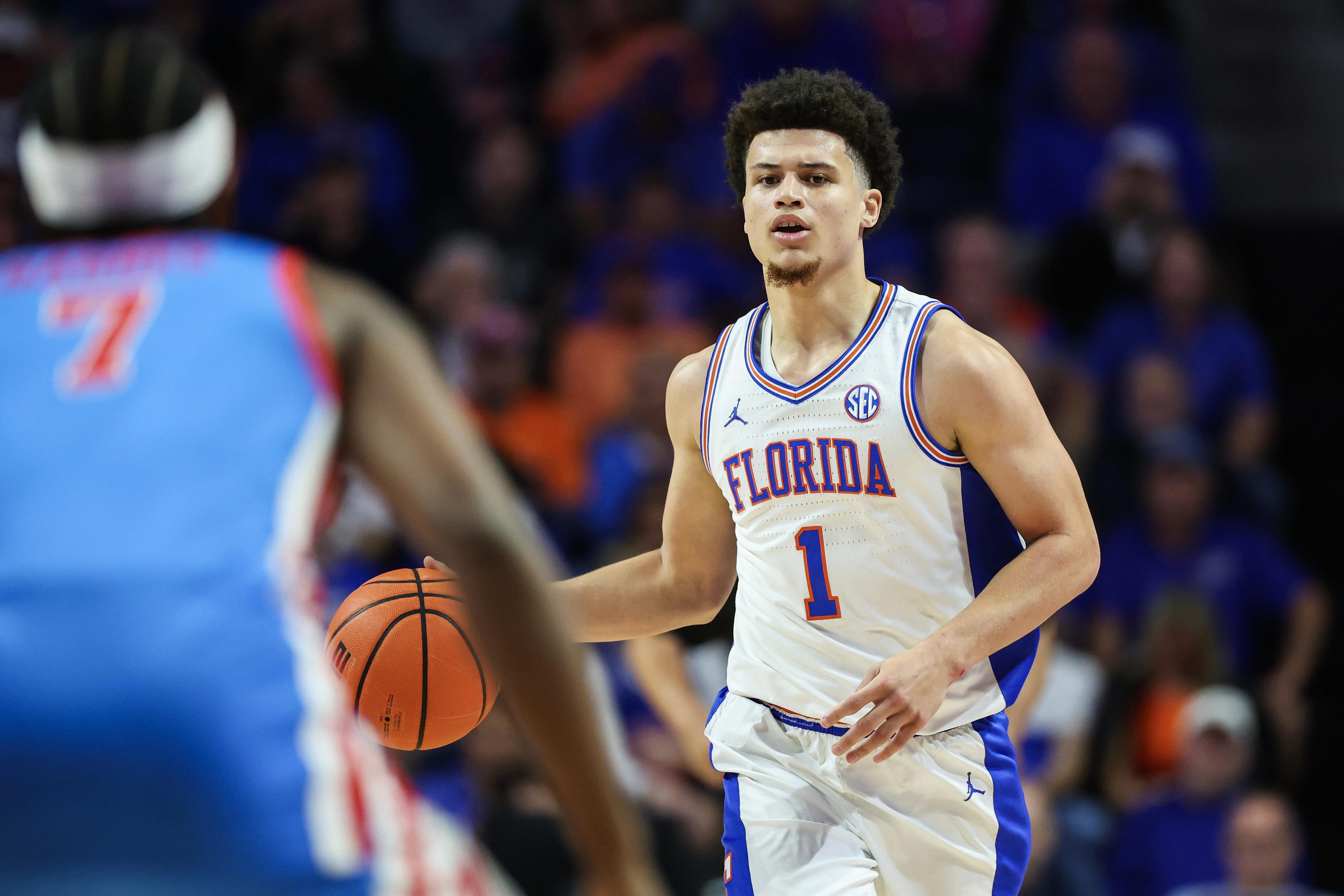 Florida basketball drops 90, beats Ole Miss by 19 in regular season finale