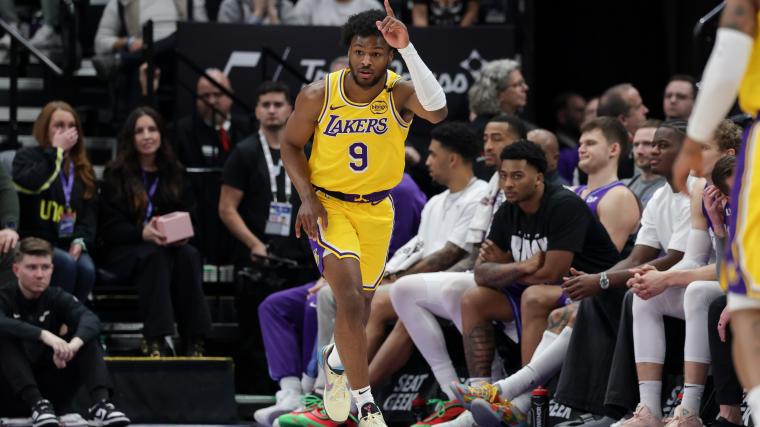 Bronny James shows off vertical leap on LeBron-esque dunk in G League ...