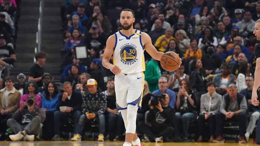 Steph Curry Makes NBA History in Warriors vs Pistons