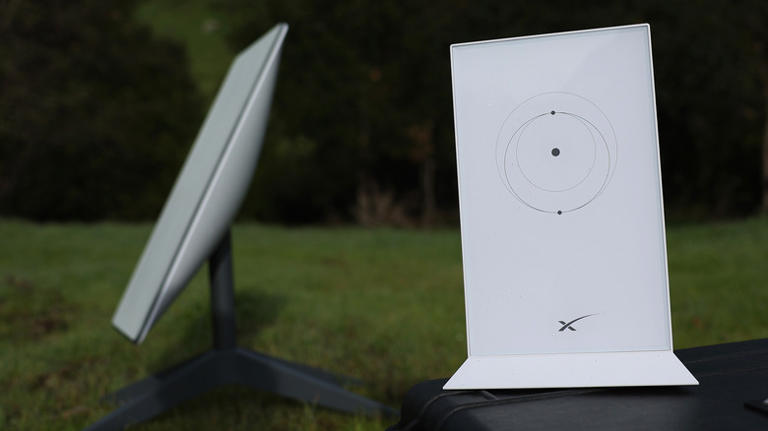 Starlink Flat High Performance Vs. Standard: What's The Difference?