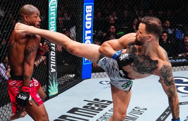 VÍDEO: Veja o nocaute incrível de Maurício Ruffy sobre King Green no ...