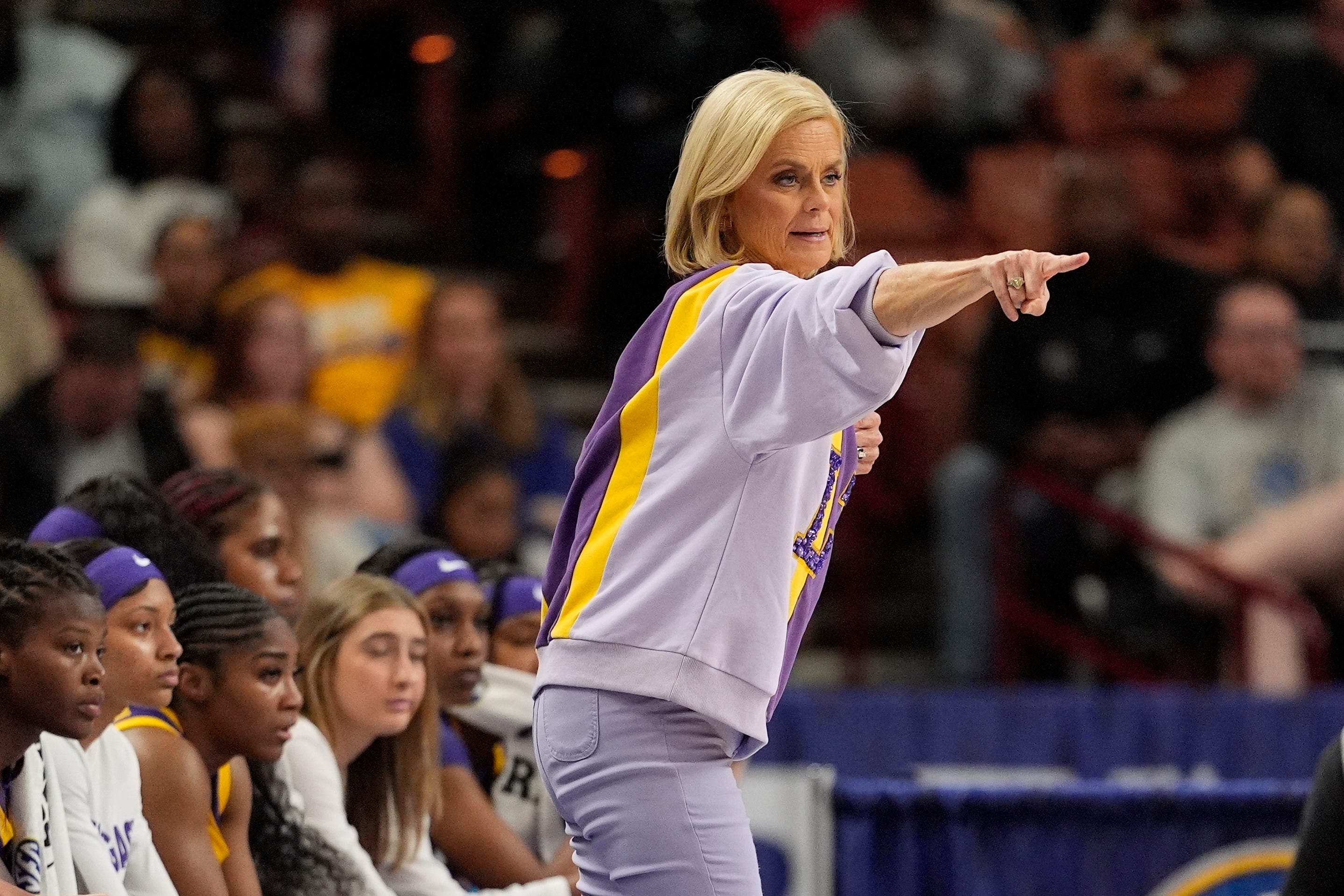Kim Mulkey calls for Bob Starkey to be inducted into women's basketball ...