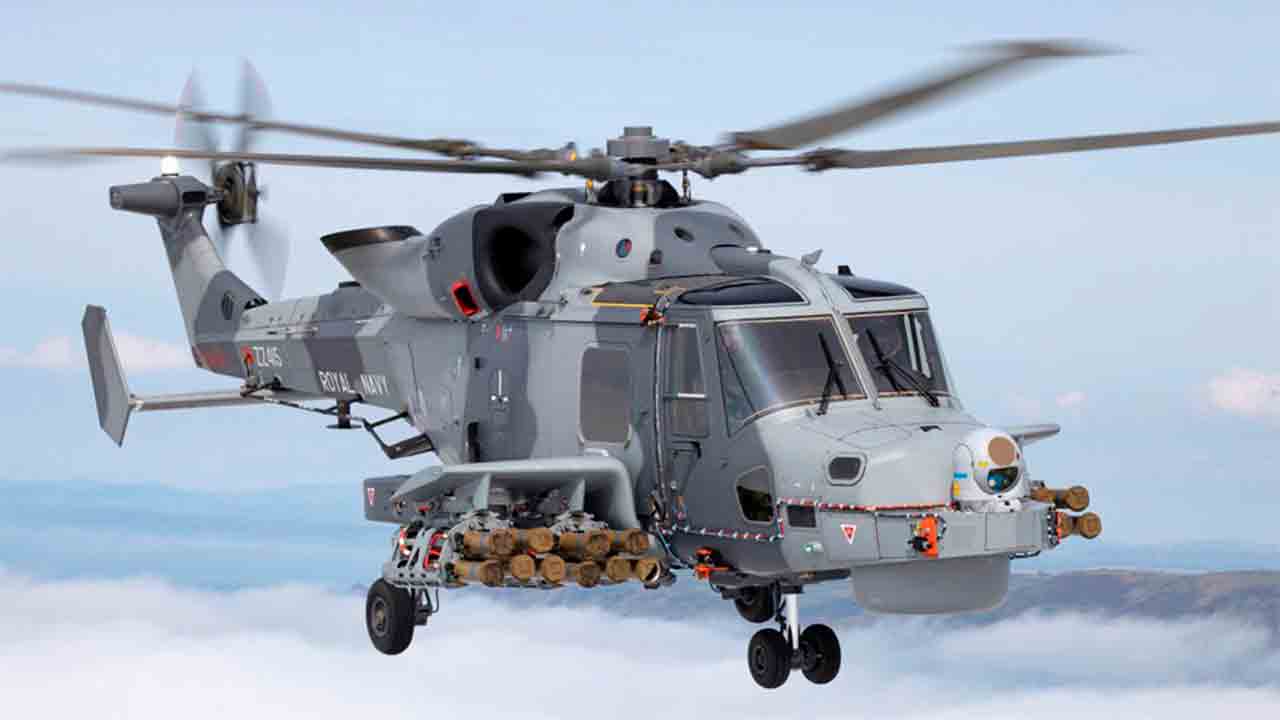 Video: Royal Navy Wildcat Helicopter Demonstrates Precision by Taking ...