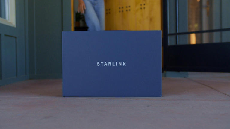 Starlink Flat High Performance Vs. Standard: What's The Difference?