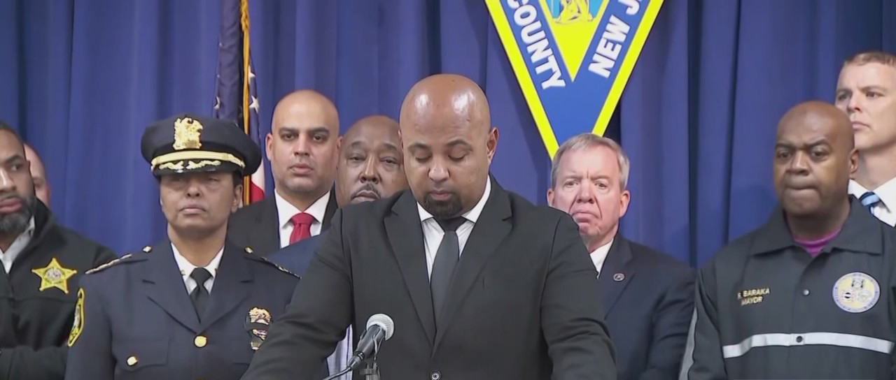 Teen charged with murder after shooting death of Newark police officer Teen charged with murder after shooting death of Newark police officer