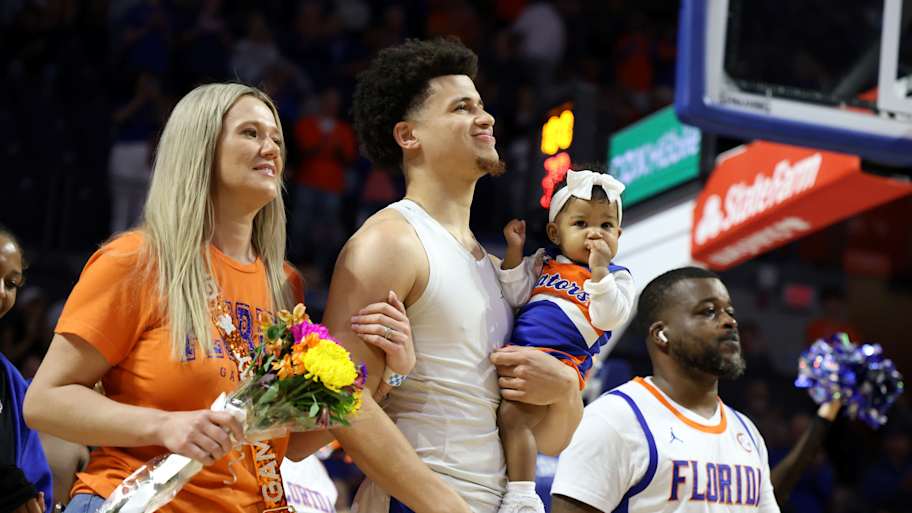 Clayton Jr. Leaves No Doubt as No. 5 Florida Dominates Ole Miss on ...