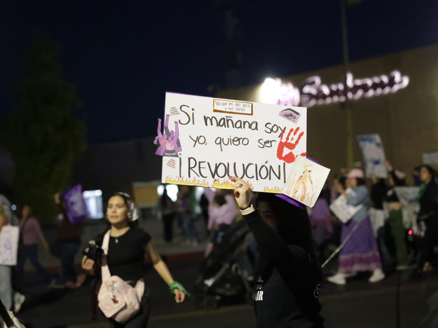 Feministas marchan para exigir justicia y alto a los feminicidios