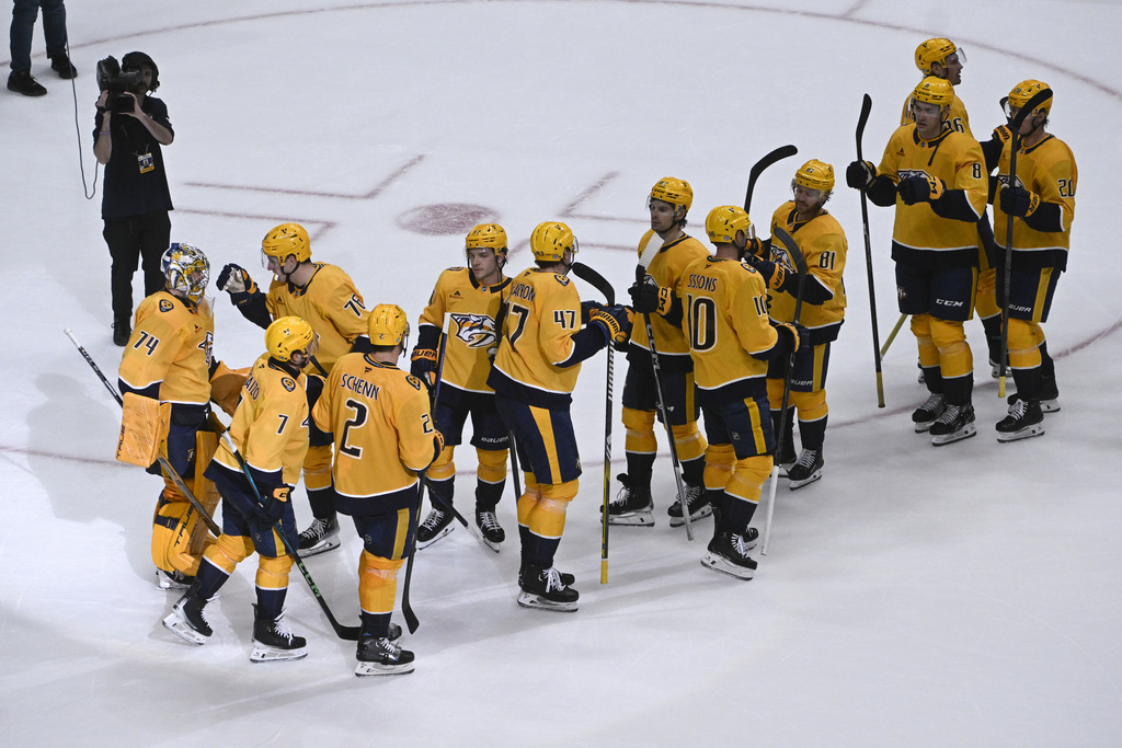 Stamkos finishes 14th career hat trick in OT to give Predators 3-2 win ...