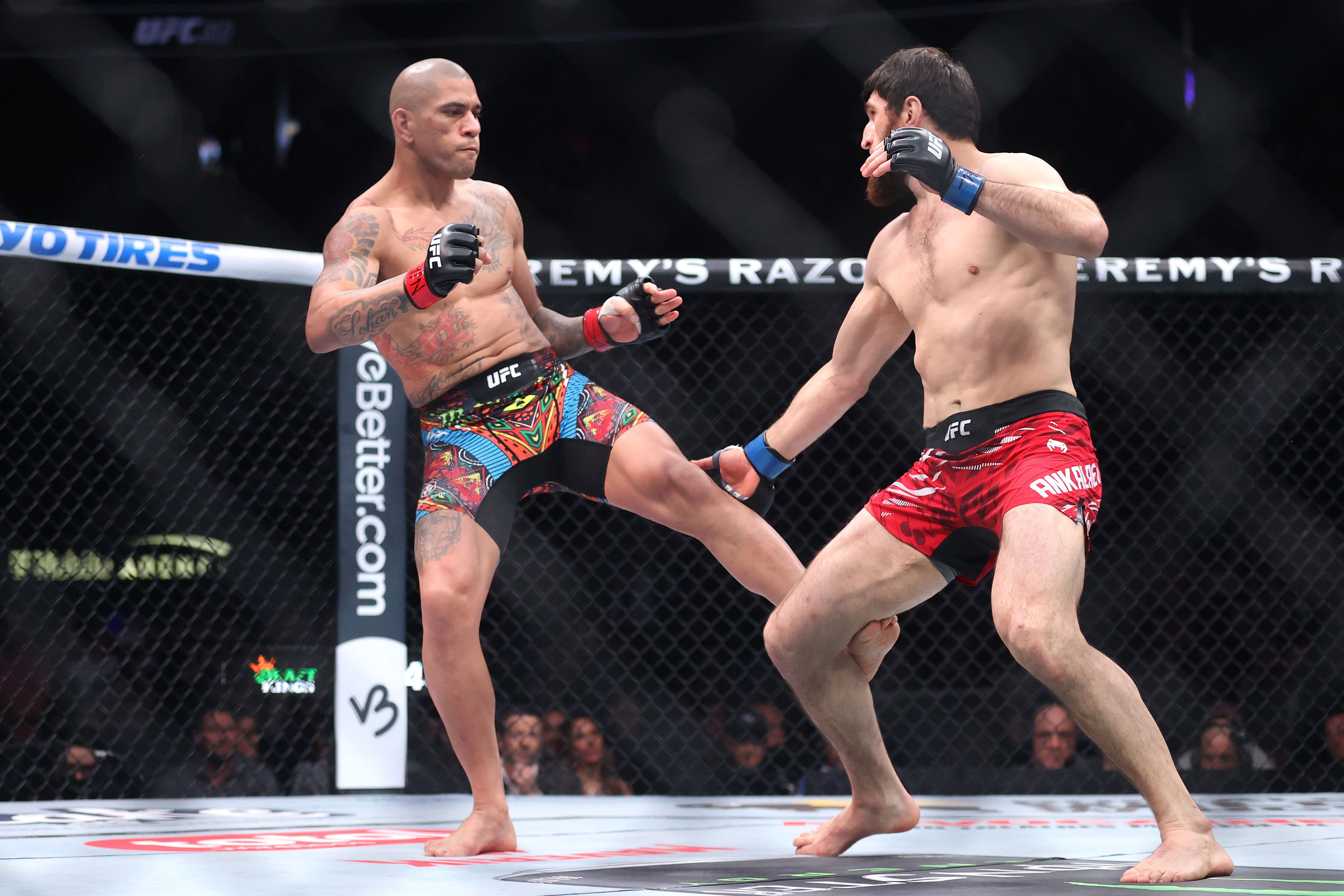 UFC 313 LIVE: Alex Pereira drops title to Magomed Ankalaev after five ...