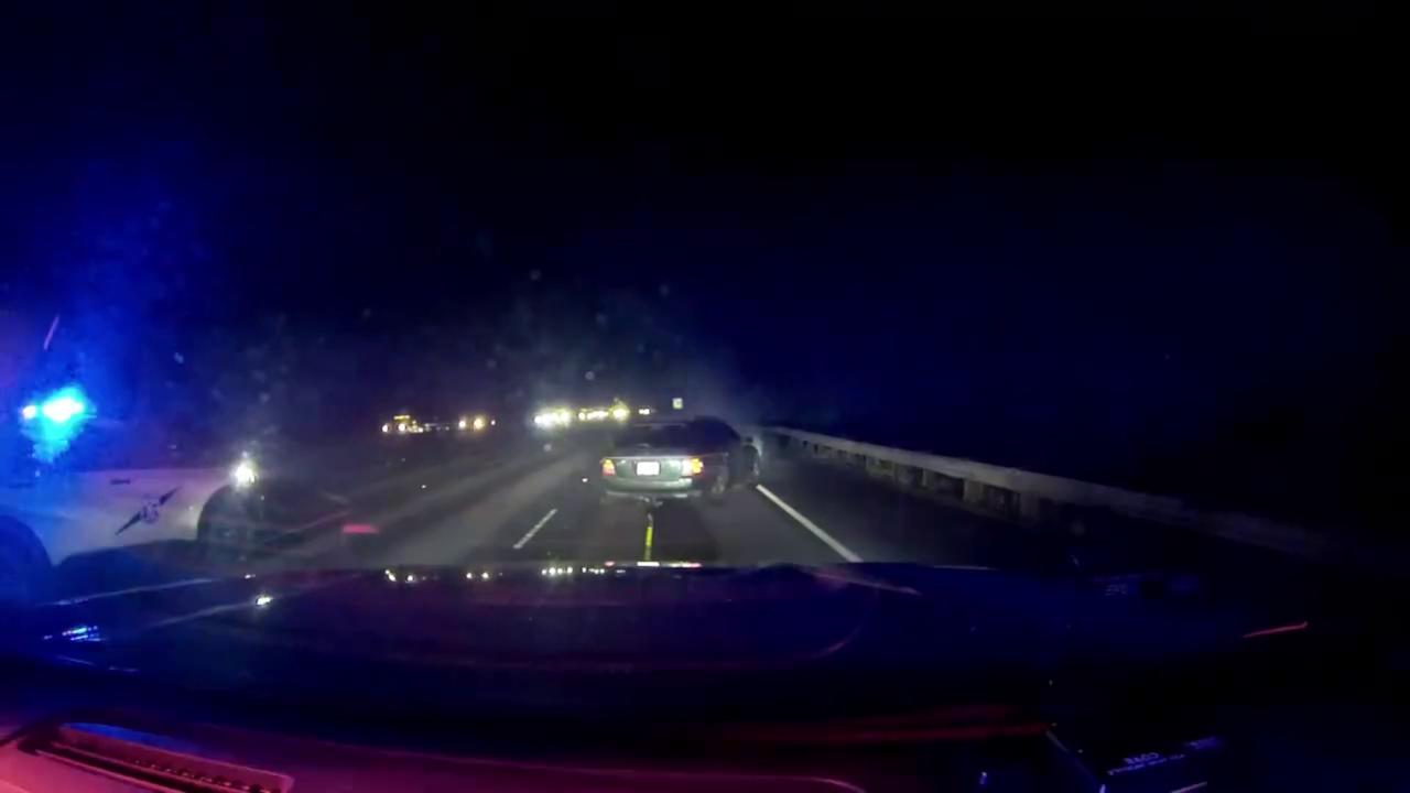 Cops use grappler to catch suspect after high-speed chase on Interstate 5