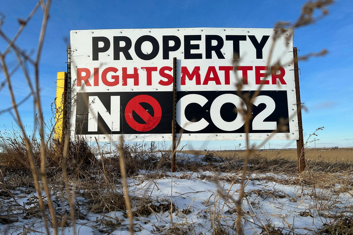South Dakota law raises questions about future of massive Midwest pipeline South Dakota law raises questions about future of massive Midwest pipeline