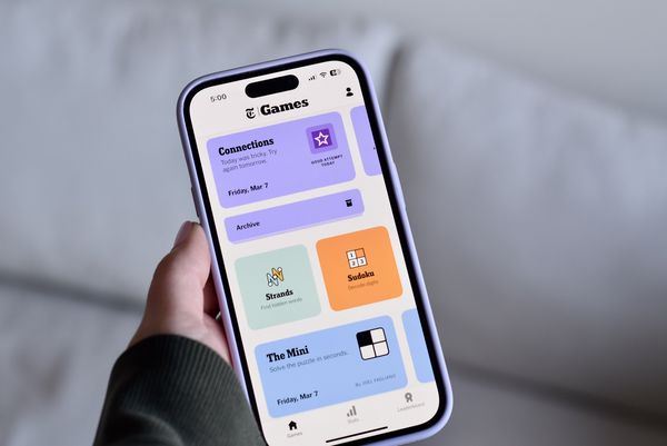 Wordle, Connections & NYT Strands hints and answers for March 9