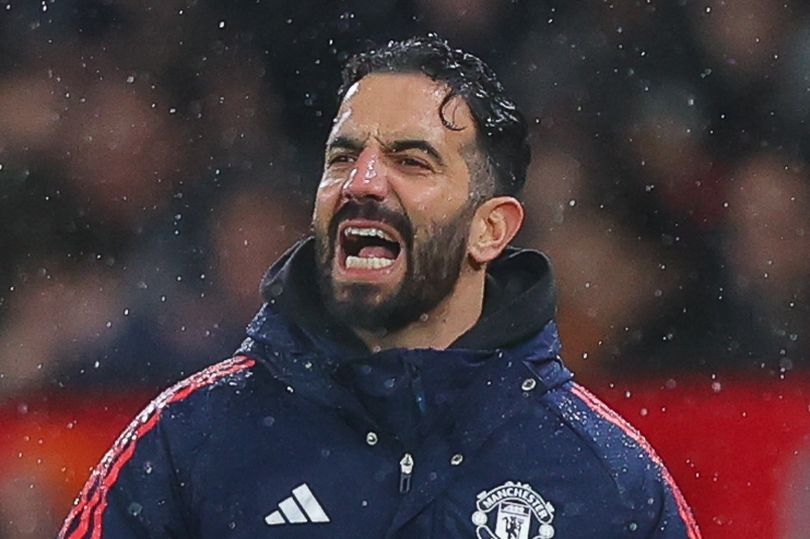 Ruben Amorim needs a chat with players - treat them like Paul Scholes ...