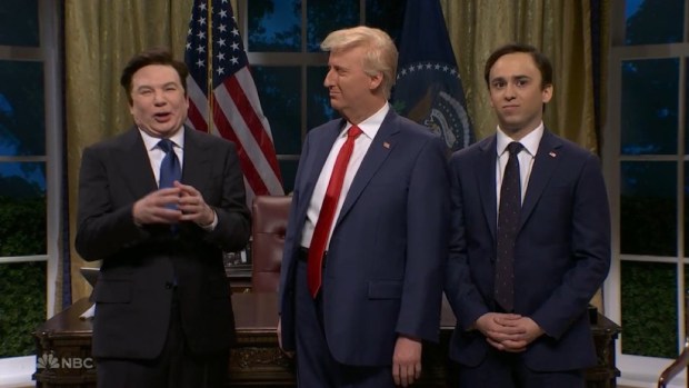 'SNL' Cold Open: Mike Myers' Elon Musk Returns for Heated Oval Office ...