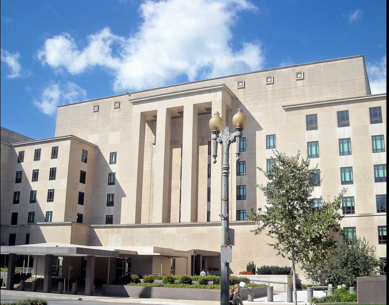 Mass Layoffs Begin At State Department Under Trump Downsizing Plan