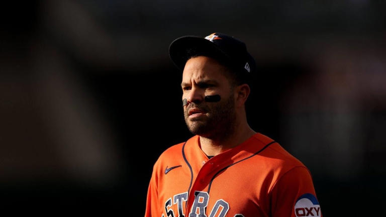 MLB: Player who could ctep in for José Altuve at 2B if Astros move him ...