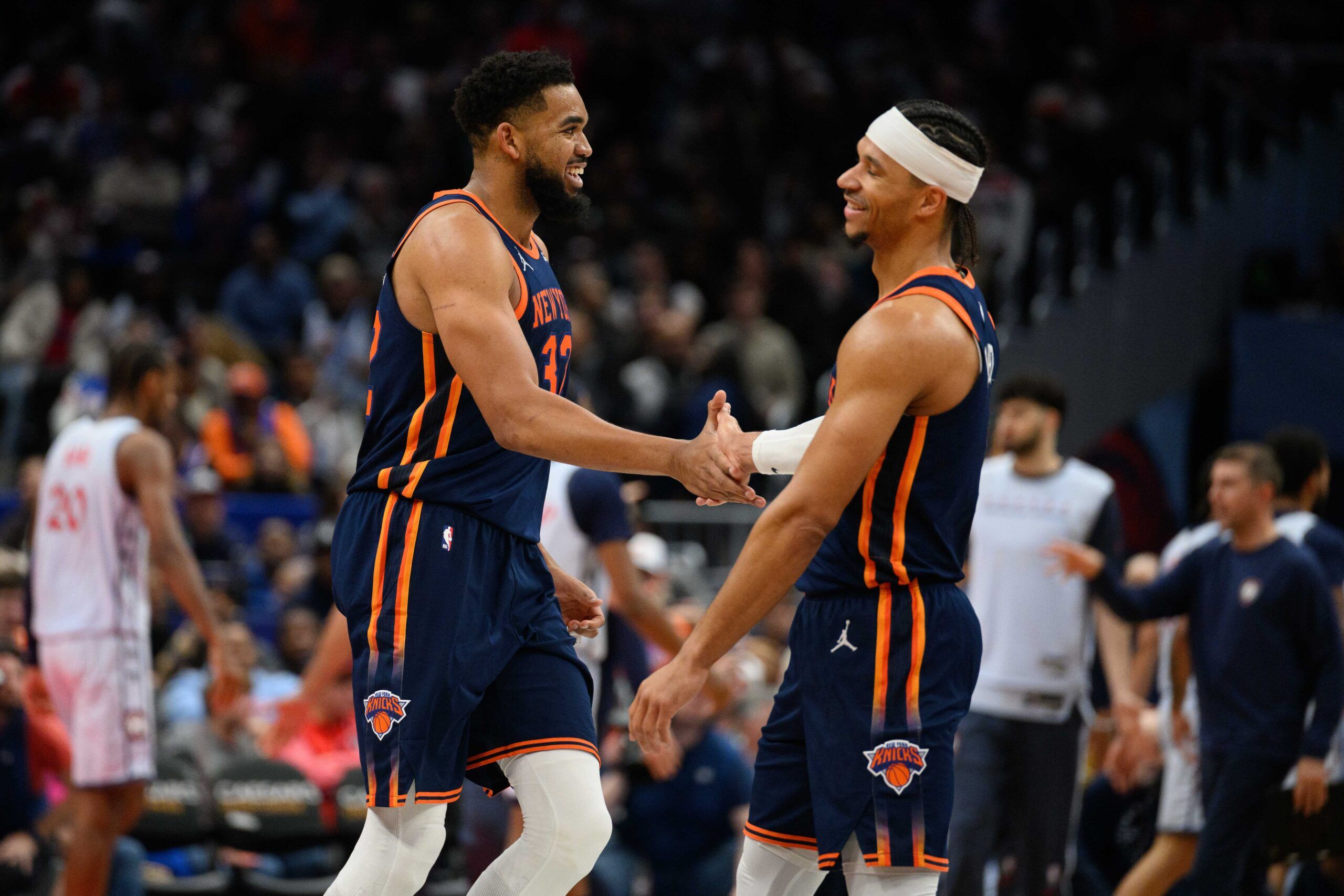 Knicks’ Josh Hart wants team to support All-Star center during ...