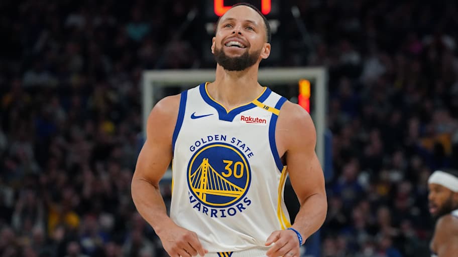 Steph Curry Makes NBA History vs Detroit Pistons