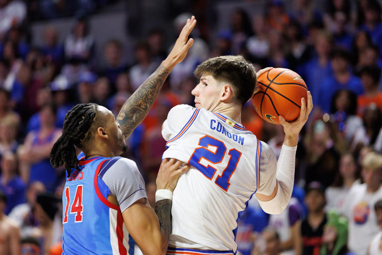 'Playing with reckless abandon': Alex Condon setting tone on the boards ...