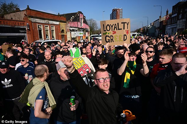 Man United fans stage major protest against the Glazer family ahead of ...