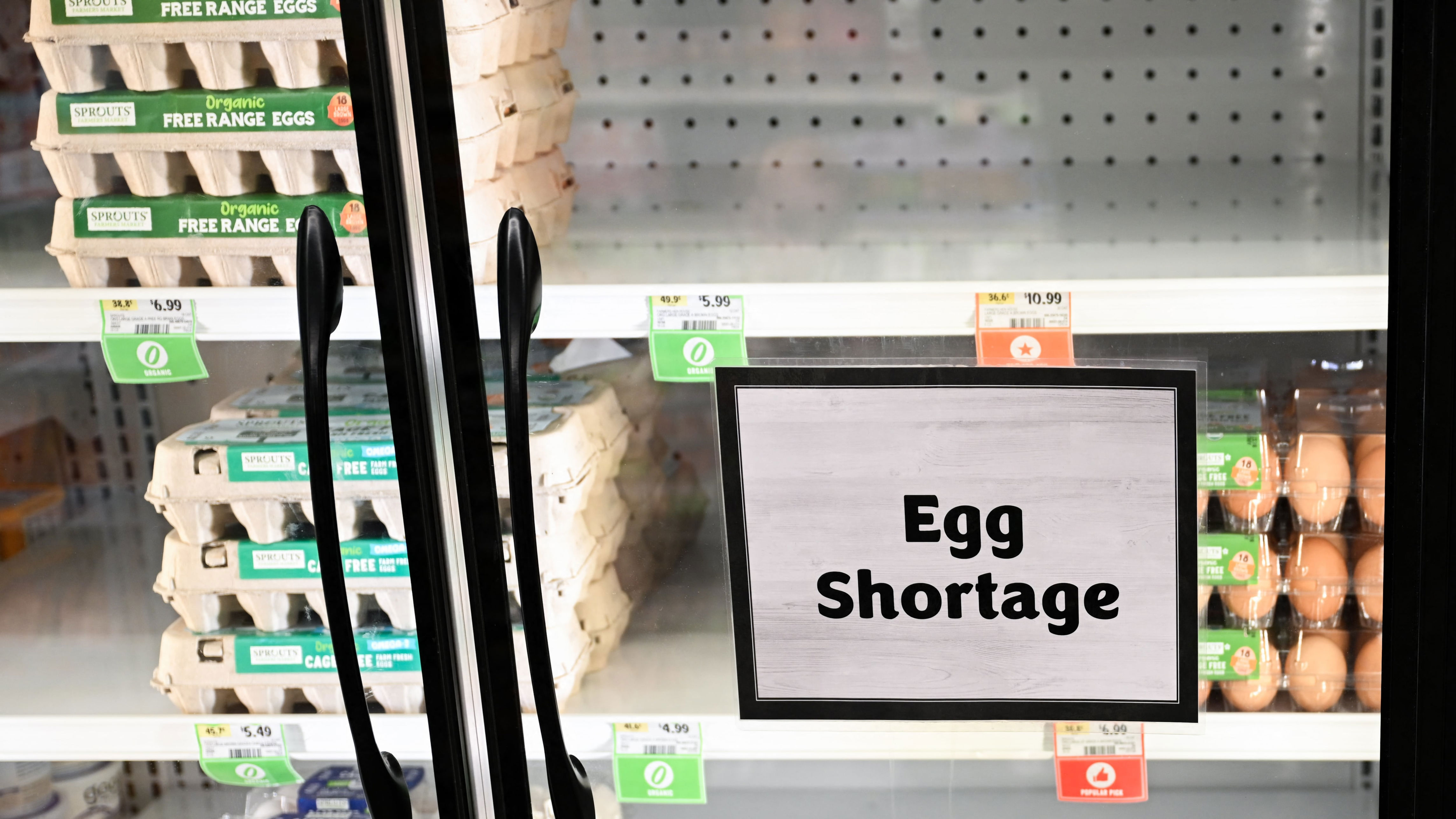 Trump Boosts Message Telling Voters to ‘Shut Up’ About Egg Prices