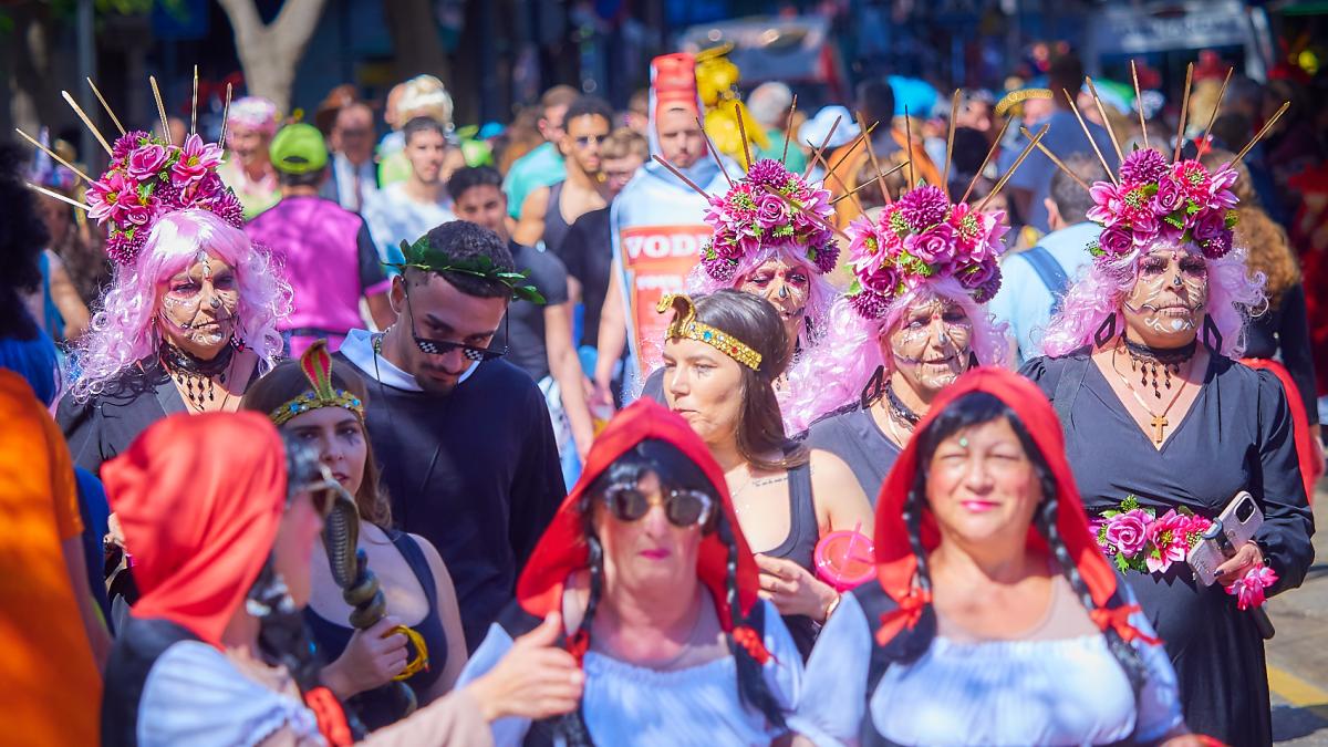 El Carnaval de Santa Cruz de Tenerife salda su última noche con 107 asistidos y tres detenciones ...