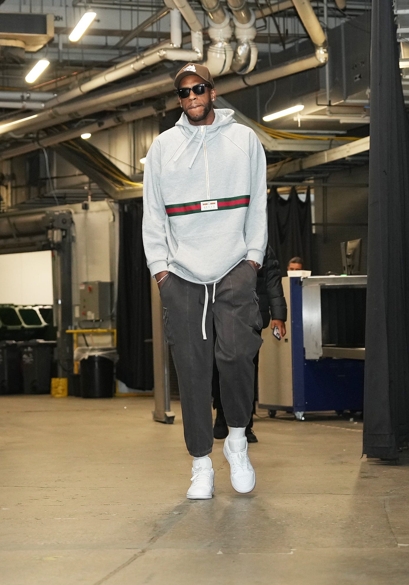 LOOK: Cole Anthony blocks Giannis Antetokounmpo and other pictures of ...