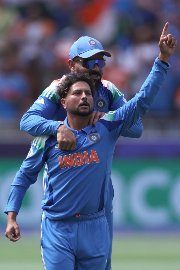 'Maaf Kar Do' Fans Apologise After Kuldeep Yadav’s Twin Strikes in ...