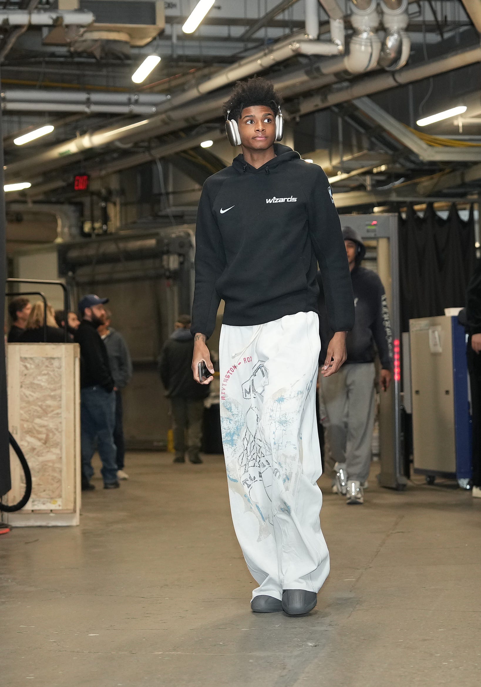 LOOK: Cole Anthony blocks Giannis Antetokounmpo and other pictures of ...