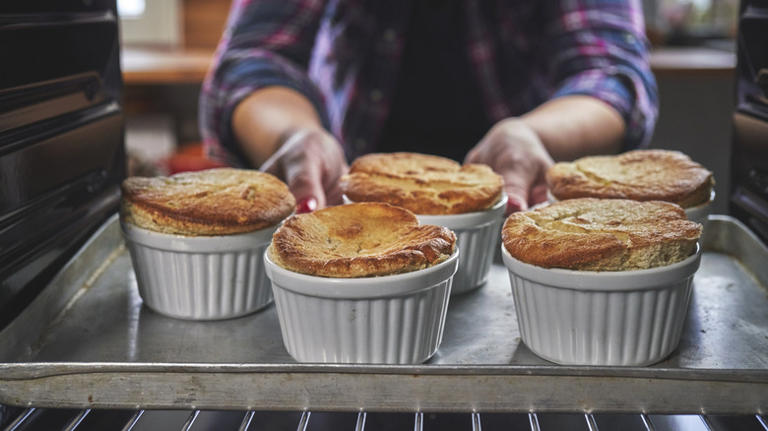 Turn Oatmeal Into A Soufflé For A Fancy Twist On Breakfast