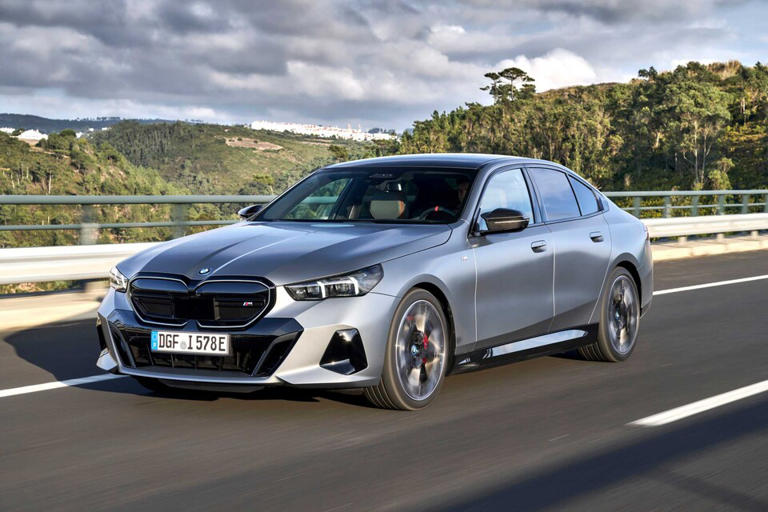 "치열해지는 전기세단 시장" 볼보 ES90 vs BMW i5 비교해보니