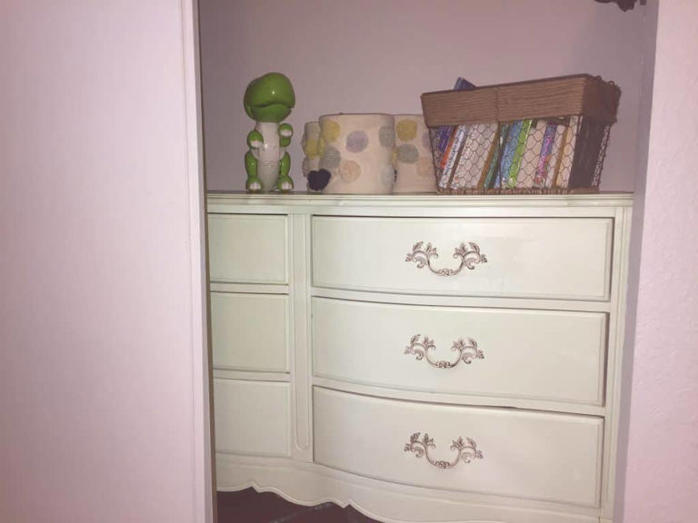 7 Simple Tips to Organize a Small Space (on a budget)