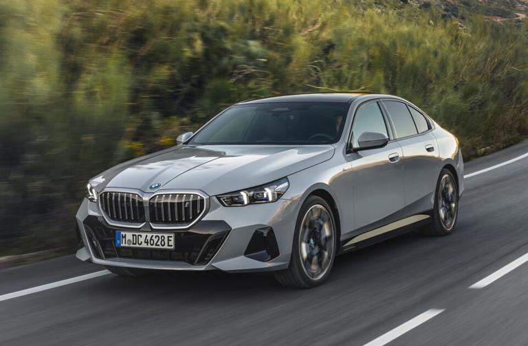 "치열해지는 전기세단 시장" 볼보 ES90 vs BMW i5 비교해보니