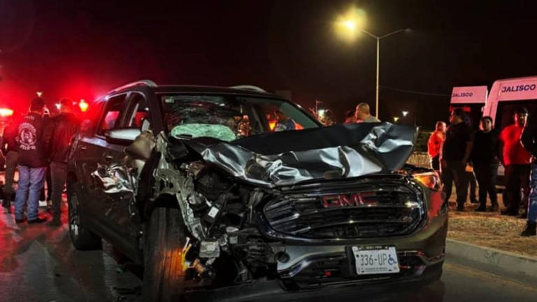 Reportan atropellamiento masivo afuera de bar en Guadalajara; hay al menos un muerto y cinco heridos