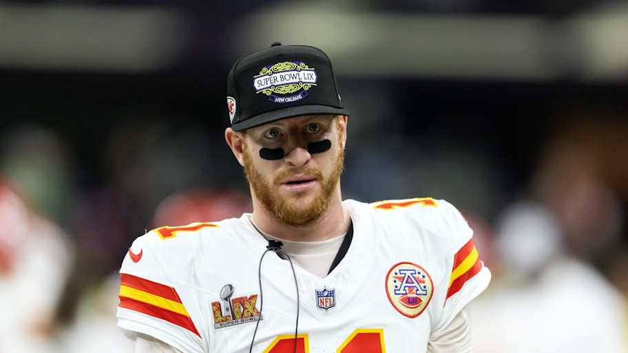 Chiefs' Backup QB Carson Wentz Predicted to Land With AFC Foe