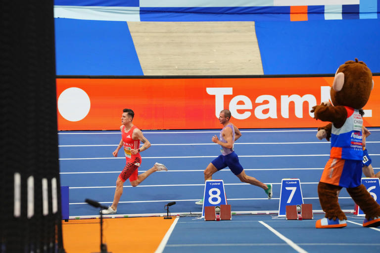 George Mills wins 3,000m silver at European Indoor Championships