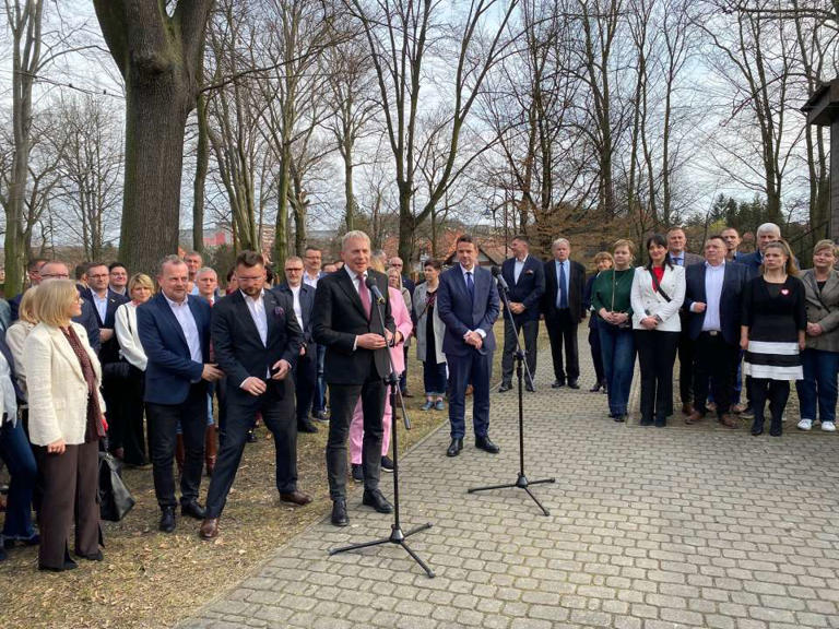 Niezalezna.pl zapytała Trzaskowskiego o upadek Rafako. A ten bezczelnie ... Niezalezna.pl zapytała Trzaskowskiego o upadek Rafako. A ten bezczelnie ...