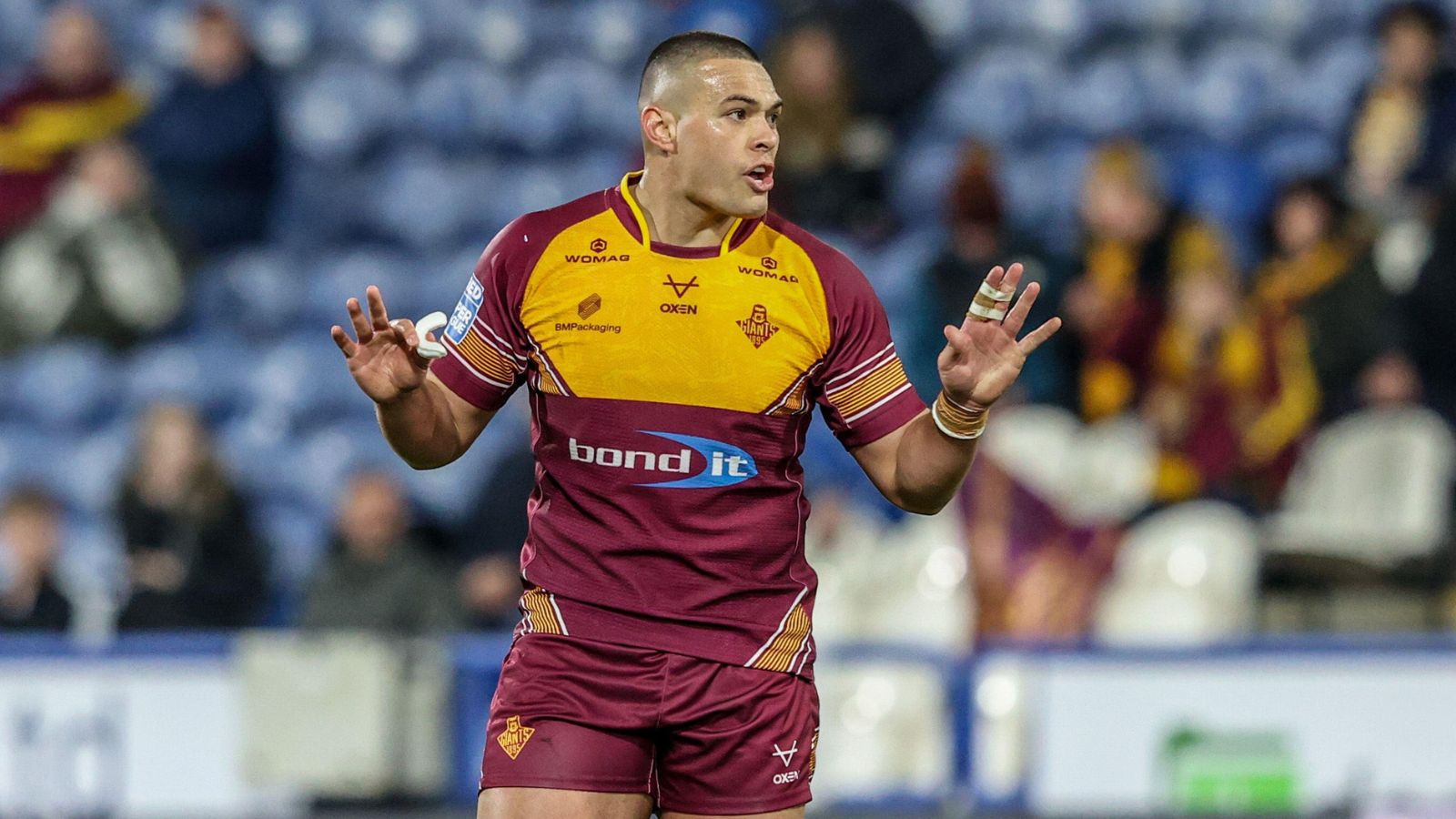 Huddersfield star spends night on M62 as incredible Tui Lolohea ...