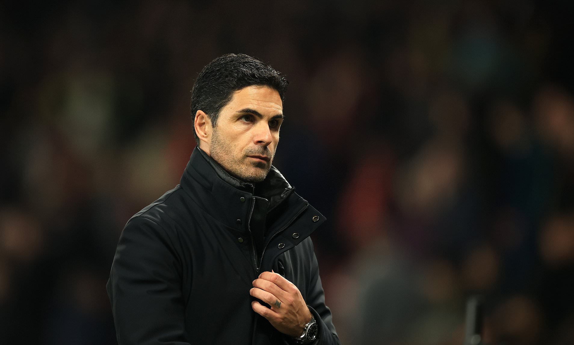Mikel Arteta STORMS OUT of post-match Sky Sports interview after ...