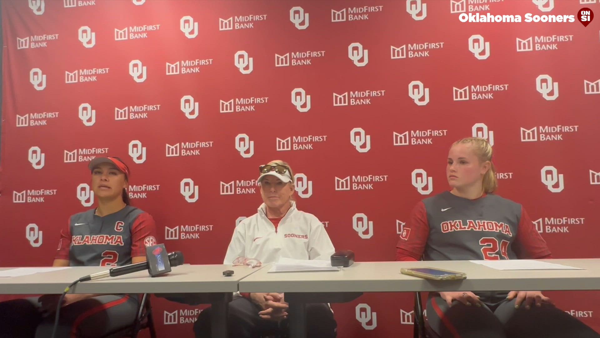 OU Softball: Freshman Audrey Lowry Stars as Oklahoma Sweeps South Carolina