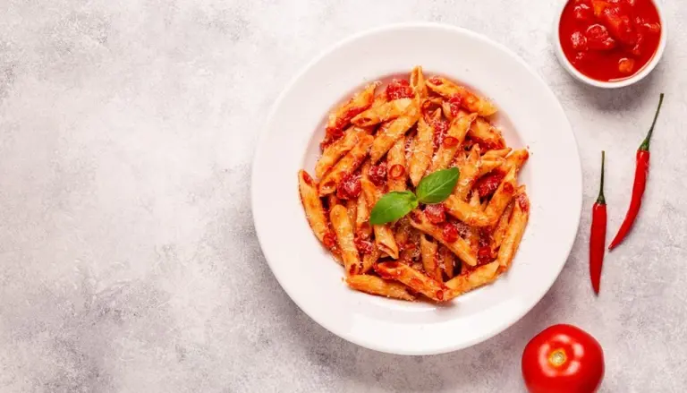 Pâtes à la sauce arrabiata