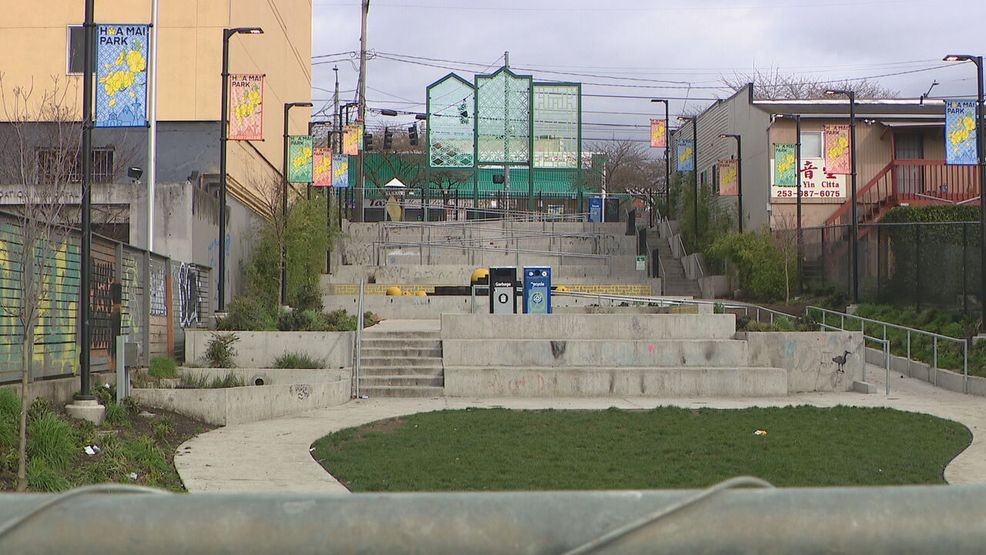 City temporarily closes troubled Seattle park while gates are installed