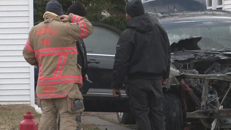 Car fire in Buffalo driveway under investigation