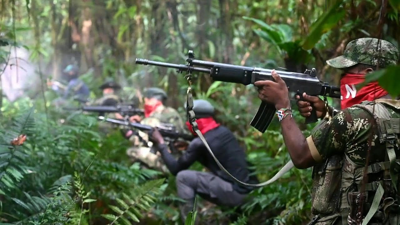 Siguen los enfrentamientos entre ELN y Disidencias de las Farc en zona ...