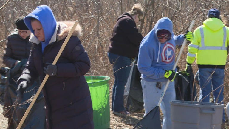 Community cleans up trash along Fall River trail